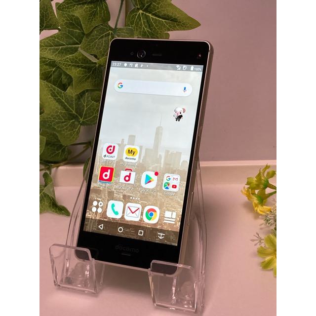 arrows NX 使用少 美品A☆ ドコモ SIMフリー F-01K アイボリーホワイト 32GB ☆ バッテリー良好表示 アンドロイド ...