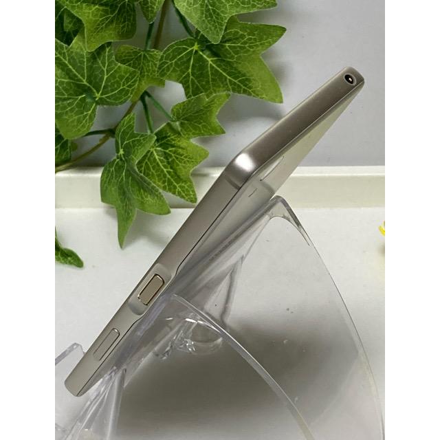 arrows NX 使用少 美品A☆ ドコモ SIMフリー F-01K アイボリーホワイト 32GB ☆ バッテリー良好表示 アンドロイド ...