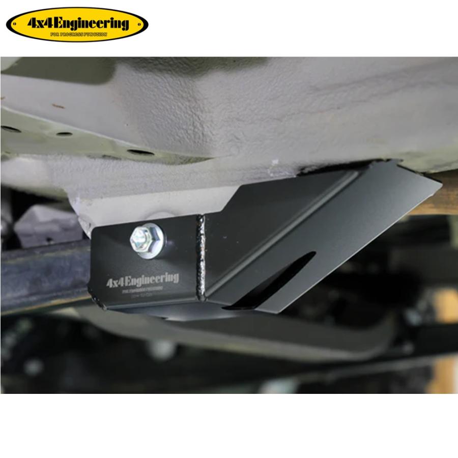 4×4エンジニアリング 【4x4エンジニアリング】ピボットガード フロントセット（SJ-C05F）ジムニー/ジムニーシエラ/JB64W ...