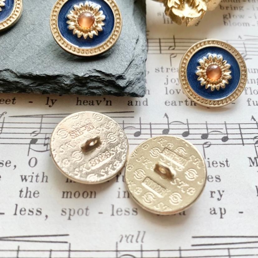 1個＊20mm アンティークボタン レトロボタン ゴールドボタン シャンクボタン フラワーボタン 花ボタン オレンジ :sb057:mocco Yahoo!店 - 通販 - Yahoo!ショッピング