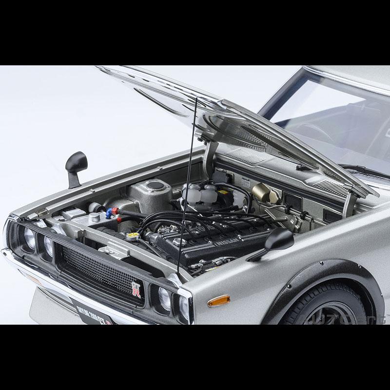 オートアート AUTOart(オートアート) NISSAN SKYLINE 2000 GT-R(KPGC110)(1/18) 77466 ...