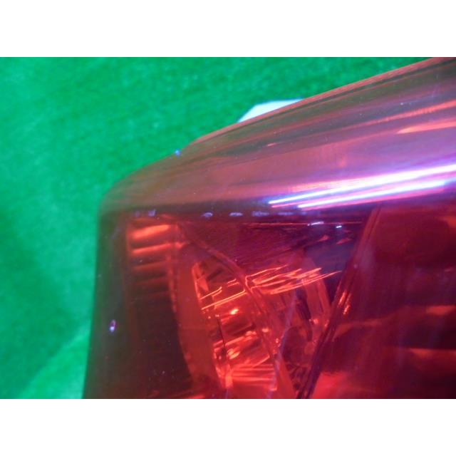 ヴィッツ DBA-KSP130 右テールランプ 81550-52800 (Mogee EC706 CBD2 ...