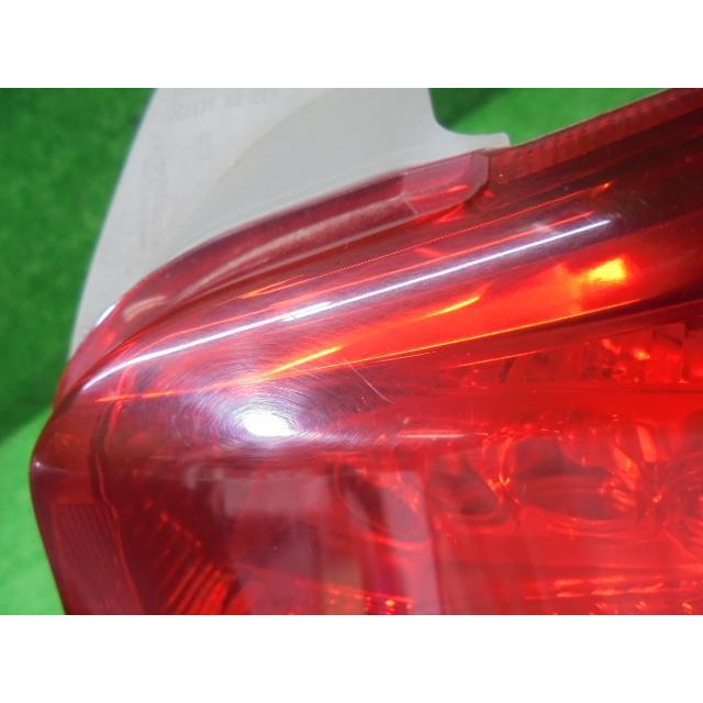 ヴィッツ DBA-KSP130 右テールランプ 81550-52800 (Mogee ED27 CBE5) :000001443915500 ...