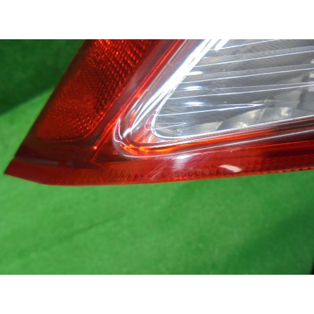 ヴィッツ DBA-KSP130 右テールランプ 81550-52800 (Mogee ED27 CBE5) :000001443915500 ...
