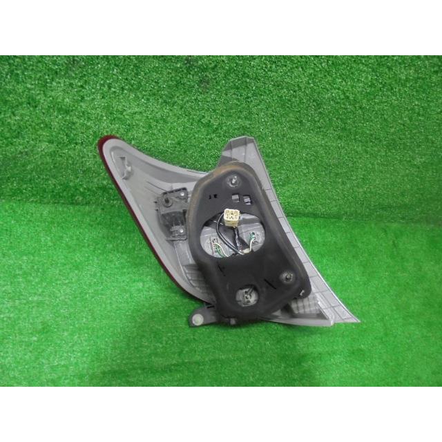 ヴィッツ DBA-KSP130 右テールランプ 81550-52800 (Mogee ED27 CBE5) :000001443915500 ...