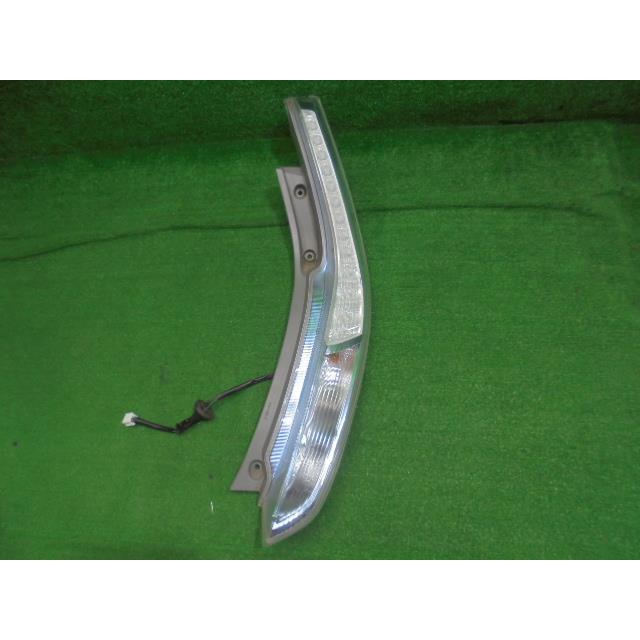 リーフ ZAA-AZE0 右テールランプ 26550-3NK0A (Mogee EQ1106 CAA3) : リサイクルパーツモギー66 - 通販 - Yahoo!ショッピング