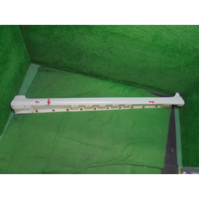 ウィッシュ DBA-ZNE10G 左サイドステップ 76902-68030-A0 (Mogee FI1609 BBE1) : リサイクルパーツモギー66 - 通販 - Yahoo!ショッピング