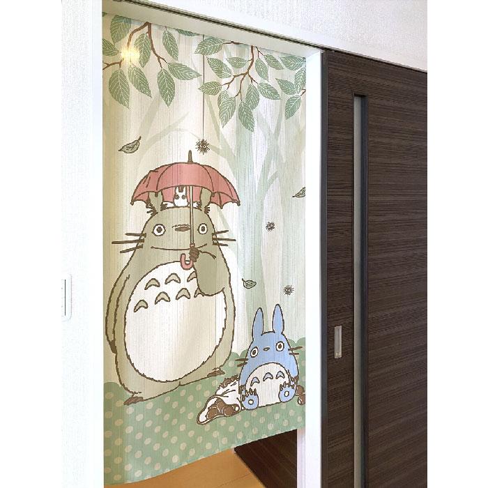 トトロのれん 森のなかで ジブリ となりのトトロ 85X150cm AHKN-5006 コスモ タペストリー : 木馬家具 - 通販 ...