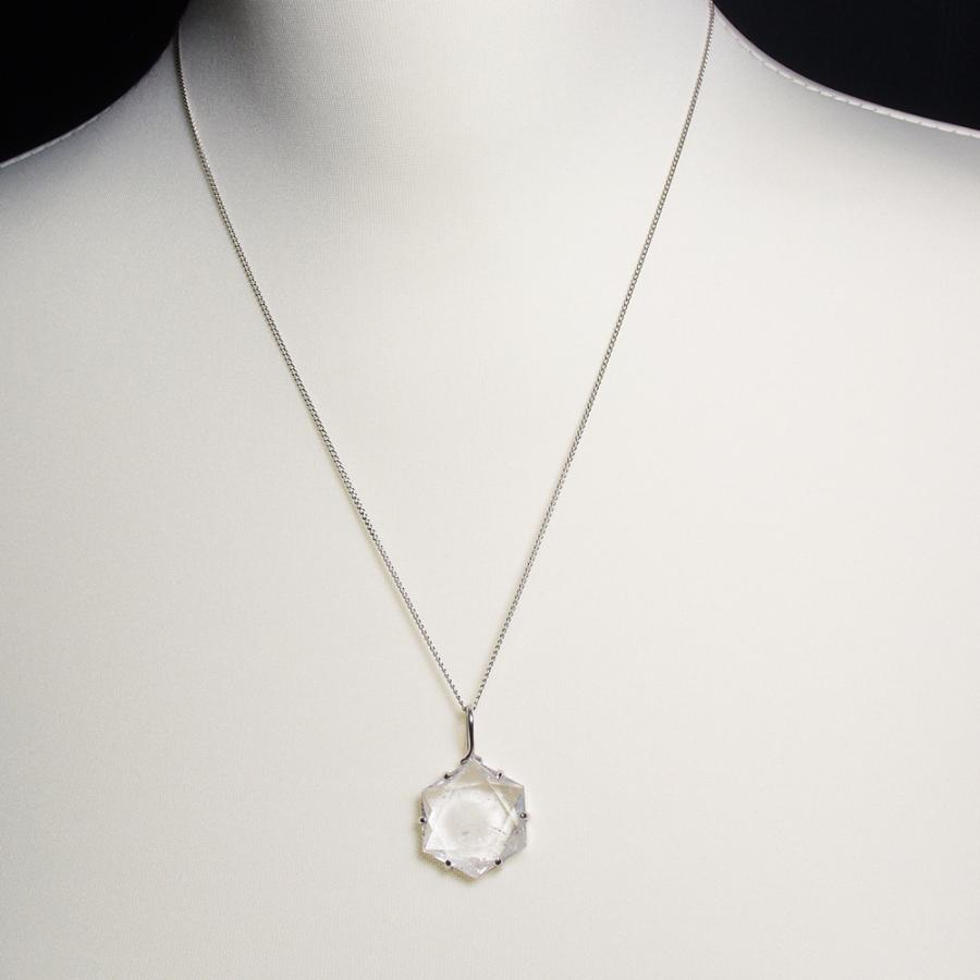 山梨県八幡山産水晶 六芒星ペンダント YS354 : 水晶天然石専門店ムーンマッドネス - 通販 - Yahoo!ショッピング