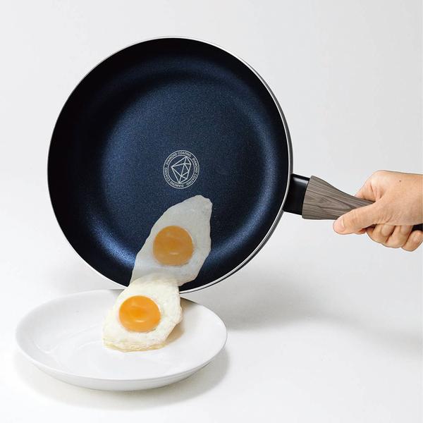 IH対応 ダイヤモンドコート フライパン 26cm 深め キズに強い 焦げ付きにくい 高い熱伝導率 高硬度 おしゃれ 木目 持ち手 送料無料- GN CFダイヤフライパン : モアクリエイト ...