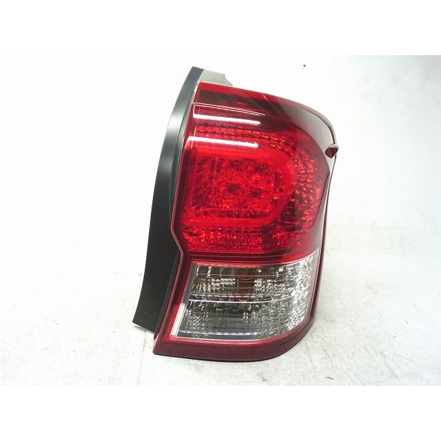 カローラフィールダー DAA-NKE165G 右テールライト ランプ 245152 : 株式会社モリタ - 通販 - Yahoo!ショッピング