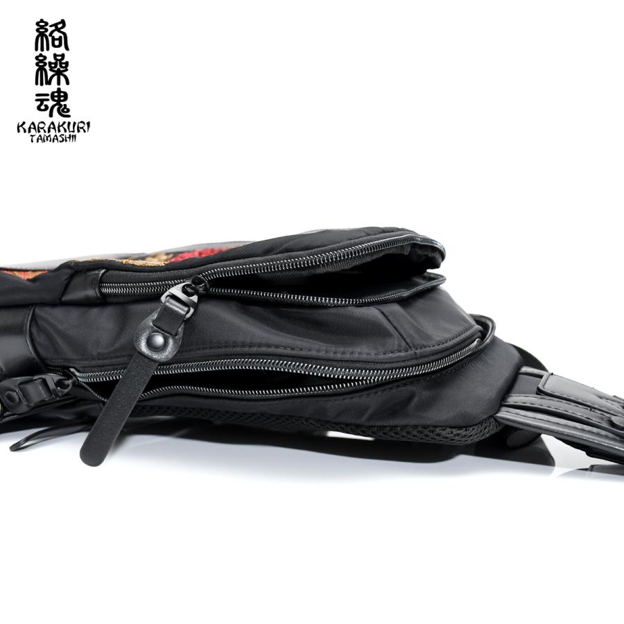 ボディバッグ 絡繰魂 刺繍 鞄 カバン 和柄 ユニセックス からくりだましい(神奈川沖浪裏 ブラック黒) 253904 ボディバッグ 絡繰魂 刺繍 鞄 カバン 和柄 ユニセックス からくりだ