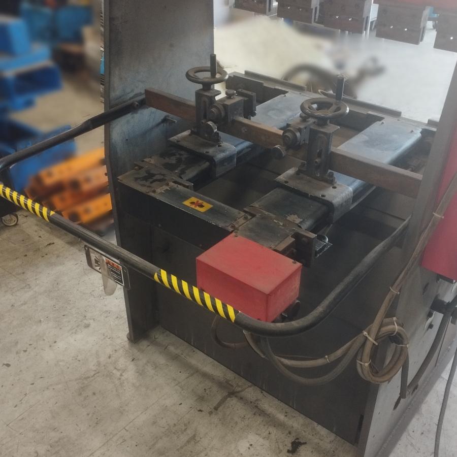 アマダ RG-35S 35tプレスブレーキ オートバックゲージ付き ベンダー : 1100000082557 : 無限堂あいちヤフーショップ ...