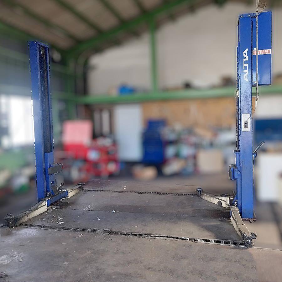 ALTIA/アルティア LM8202-0005 3.2t 二柱リフト ワイドタイプ : 無限堂あいちヤフーショップ - 通販 - Yahoo!ショッピング