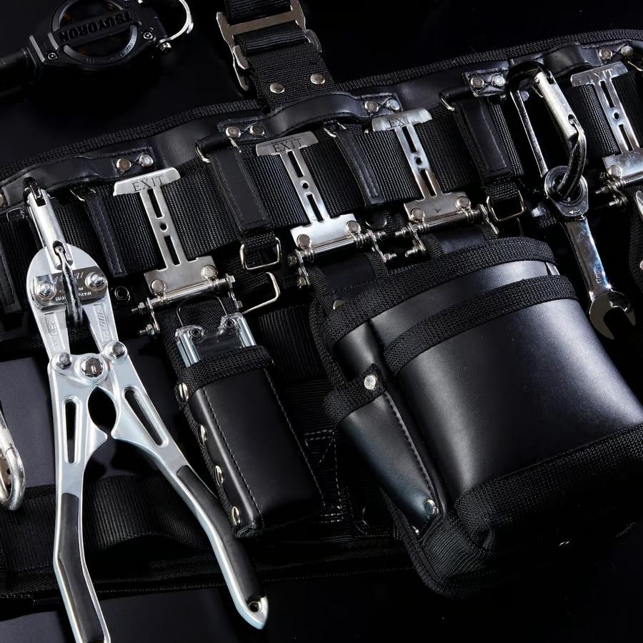 WORKERZ EXIT EXITアルミツールホルダー レッド EXTATHRE 高儀 × NEXTWORKERZ EXIT-PARTS : MULHANDZ - 通販 - Yahoo!ショッピング