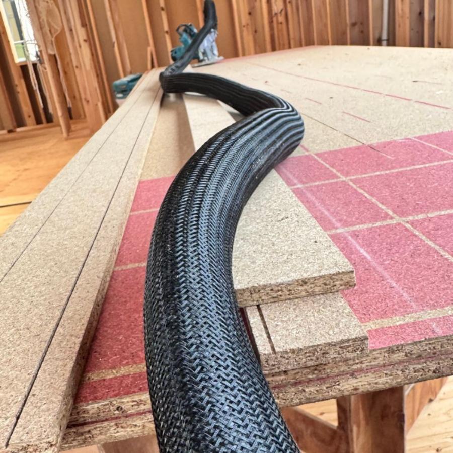 FMC 集塵用ホースカバー バニーメッシュカバー φ19〜28mm 5m SM-28-5 丸ノコ用集塵機カバー 切断防止 スベリ向上 : MULHANDZ - 通販 - Yahoo!ショッピング