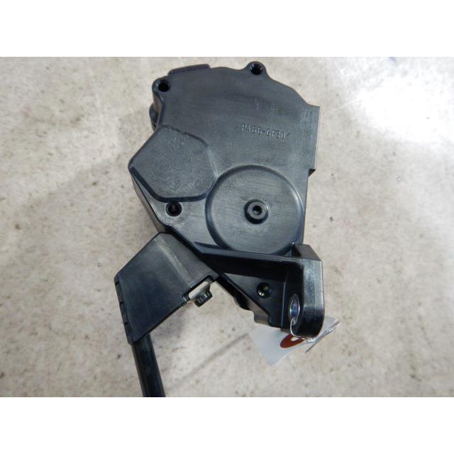 プリウス DAA-ZVW30 アクセルペダル 328860 : 有限会社 村上パーツ ヤフー店 - 通販 - Yahoo!ショッピング