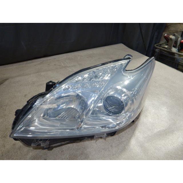 プリウス DAA-ZVW30 左ヘッドライト 339334 : 230911000910900 : 有限会社 村上パーツ ヤフー店 - 通販 ...
