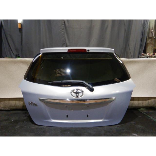 ヴィッツ DBA-NSP130 リアゲート・バックドア 348067 : 240422000415800 : 有限会社 村上パーツ ヤフー店 ...