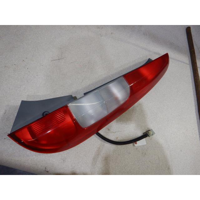 ライフ CBA-JB5 右テールランプ 364200 : 有限会社 村上パーツ ヤフー店 - 通販 - Yahoo!ショッピング