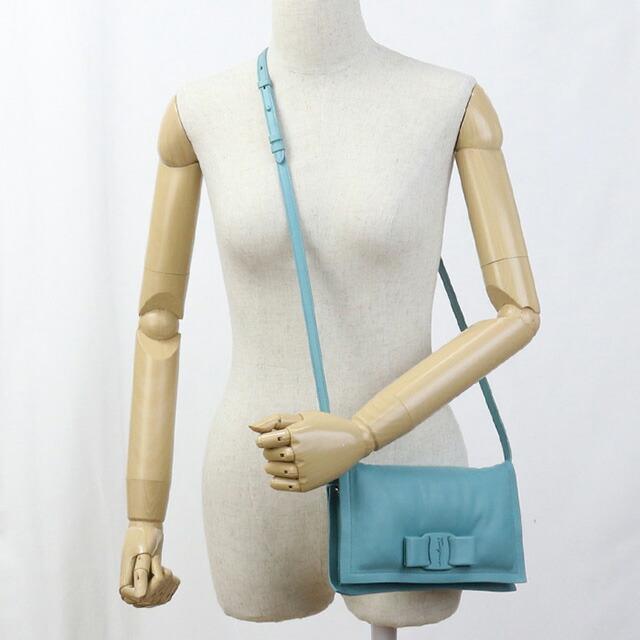 FERRAGAMO（フェラガモ） 中古 斜め掛け ショルダーバッグ レディース