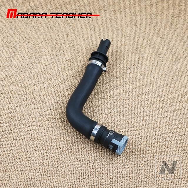 【並行輸入品】ボルボ 30636987 ラジエーター HVAC ヒーターホース C30 C70 S40 V50 2005-2013 ...