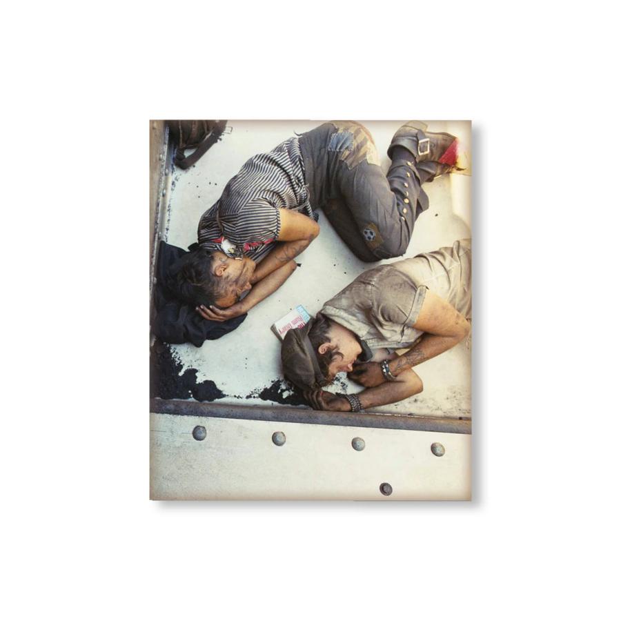 A PERIOD OF JUVENILE PROSPERITY by Mike Brodie [FOURTH EDITION] : 奈良 蔦屋書店ヤフー店 - 通販 - Yahoo!ショッピング