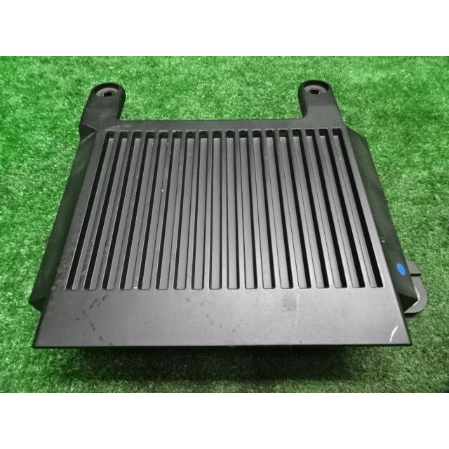 VOLVO ボルボ XC70 T6 SE AWD・BB6304TXC 2011年式・オーディオアンプ・31310010 31282144 即 ...