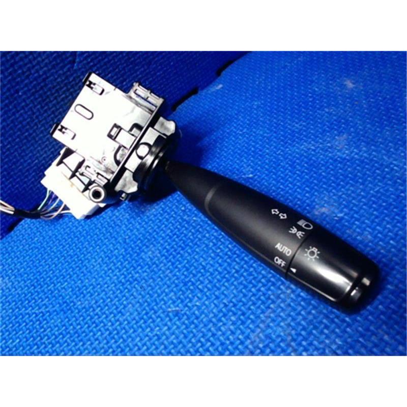 スズキ 純正 ハスラー 《 MR41S 》 ライトスイッチ 37210-71L11 P10400-23001373 : NGPパーツ王ヤフーショッピング店 - 通販 - Yahoo!ショッピング