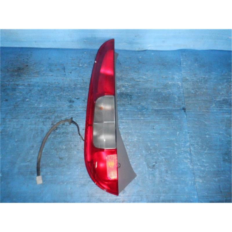 ホンダ 純正 ライフ 《 JB6 》 左テールランプ 33551-SFA-901 P10700-23013895 : NGPパーツ王ヤフーショッピング店 - 通販 - Yahoo!ショッピング