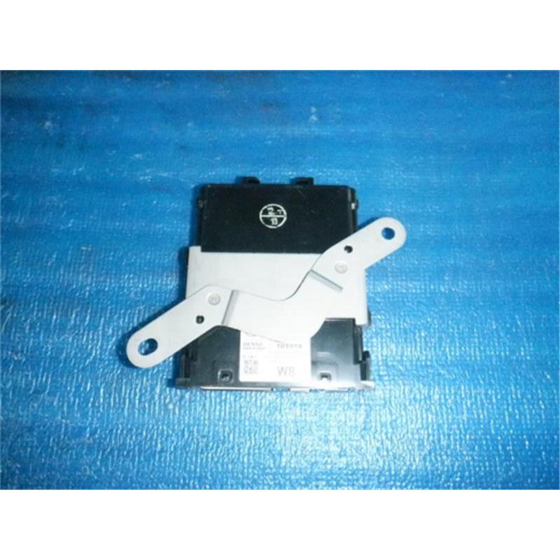 トヨタ 純正 クラウン 《 AWS211 》 コントロールユニット P10700-24021795 : NGPパーツ王ヤフーショッピング店 - 通販 - Yahoo!ショッピング