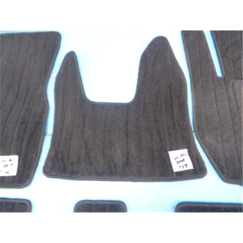 三菱 純正 eKスペース 《 B11A 》 フロアマット P11700-22003161 : NGPパーツ王ヤフーショッピング店 - 通販 - Yahoo!ショッピング