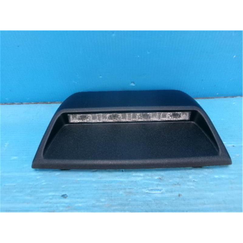 トヨタ 純正 カムリ 《 AVV50 》 ハイマウントストップランプ 81006-33030-C0 P11700-24010435 : NGP ...