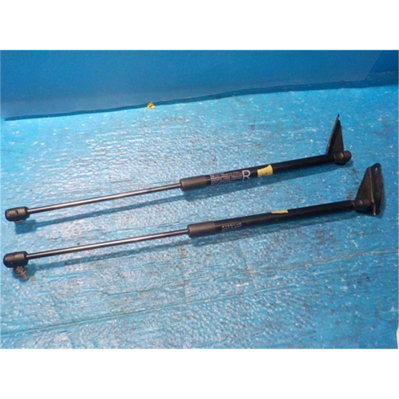 スズキ 純正 ハスラー 《 MR31S 》 リアダンパー 81850-65P02 P21400-21002331 : NGPパーツ王ヤフーショッピング店 - 通販 - Yahoo!ショッピング