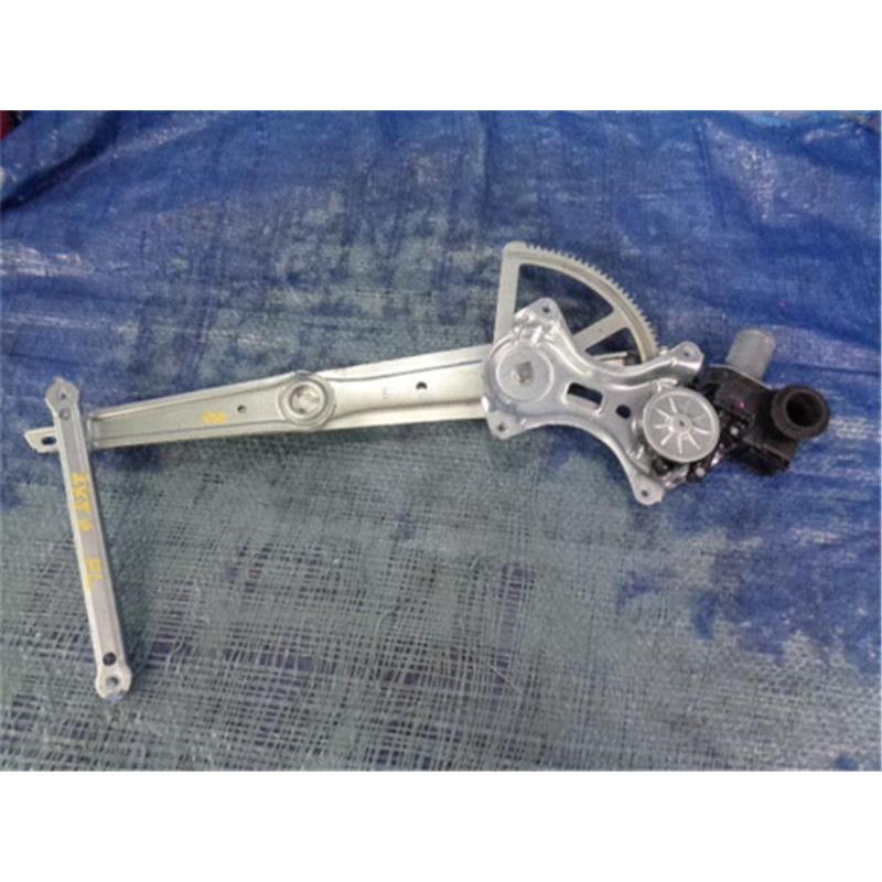 トヨタ 純正 ノア 《 ZWR80G 》 左フロントパワーウィンドウモーター 69802-28110 P31400-22013204 ...