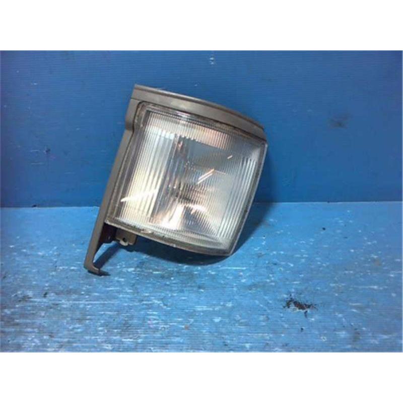 トヨタ 純正 ハイエース 《 LH178V 》 右クリアランスランプ 81610-26032 P31400-25002020 : NGPパーツ ...