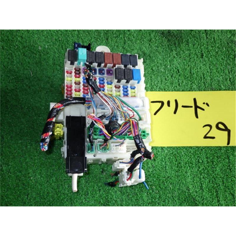 ホンダ 純正 フリード 《 GB3 》 ヒューズボックス P40200-24014632 : NGPパーツ王ヤフーショッピング店 - 通販 - Yahoo!ショッピング