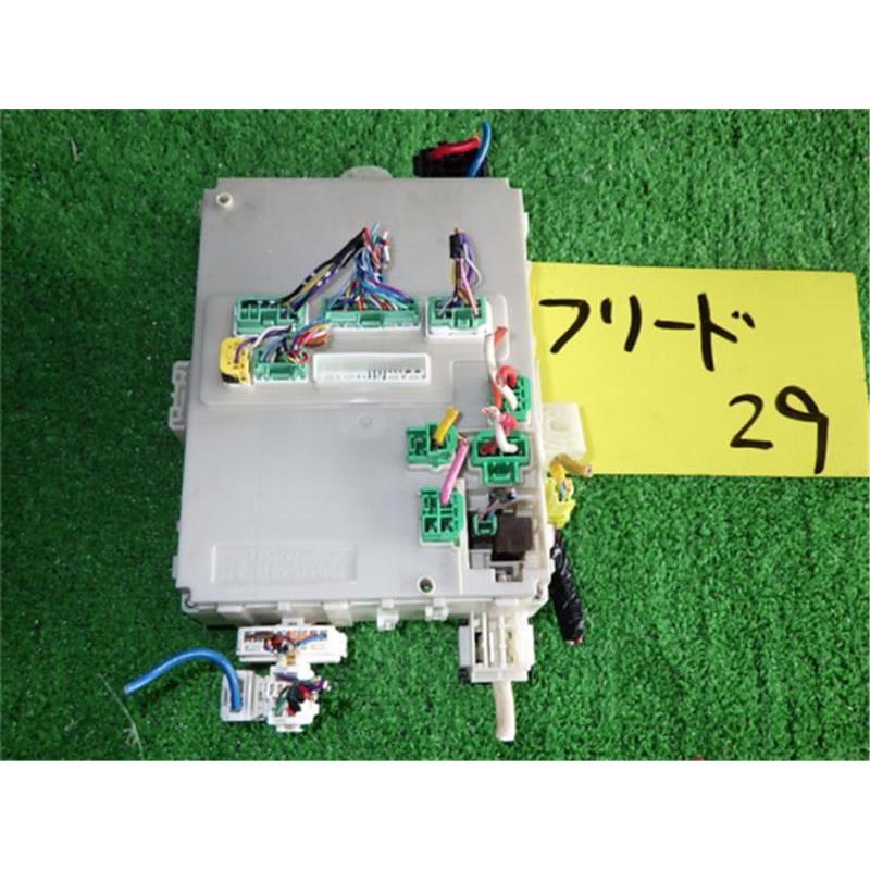 ホンダ 純正 フリード 《 GB3 》 ヒューズボックス P40200-24014632 : NGPパーツ王ヤフーショッピング店 - 通販 - Yahoo!ショッピング