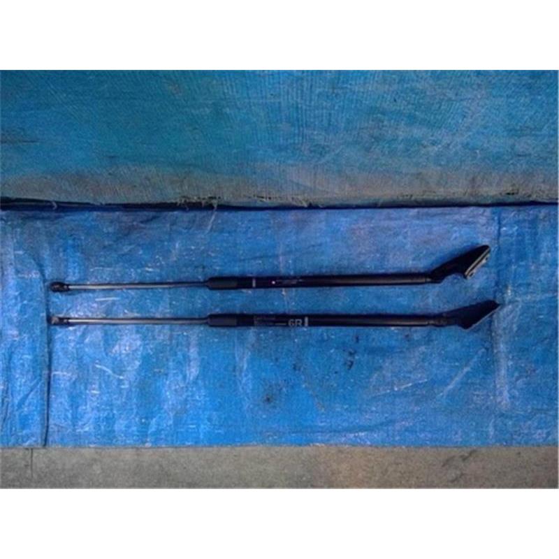 トヨタ 純正 ヤリスクロス 《 MXPB10 》 リアダンパー P70500-23003720 : NGPパーツ王ヤフーショッピング店 - 通販 - Yahoo!ショッピング