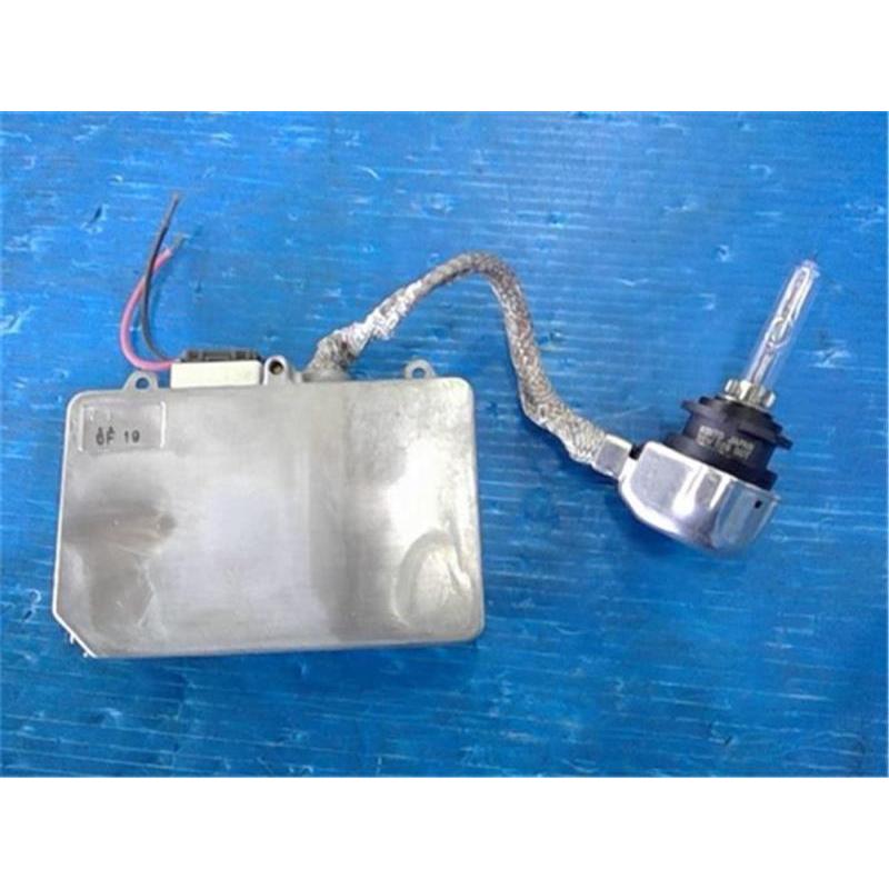 トヨタ 純正 ソアラ 《 UZZ40 》 左ライトコントロールユニット P81400-22011384 : 81400-22011384 : NGPパーツ王ヤフーショッピング店 - 通販 ...