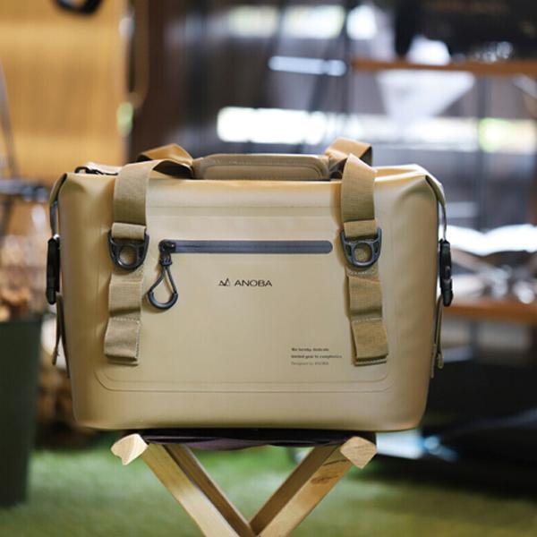 ANOBA ( アノバ ) ブリザードソフトクーラー 10L コヨーテ AN039 ソフトクーラーボックス キャンプ クーラーバッグ 保冷 防水 : ニッチ・エクスプレス - 通販 ...