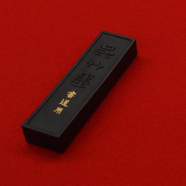 呉竹 よつまるじるし印呉竹 2.0丁型 30g 文房具 文具 書道用品 固形墨 学童用 : aa4-20 : にじいろ文具 - 通販 - Yahoo!ショッピング