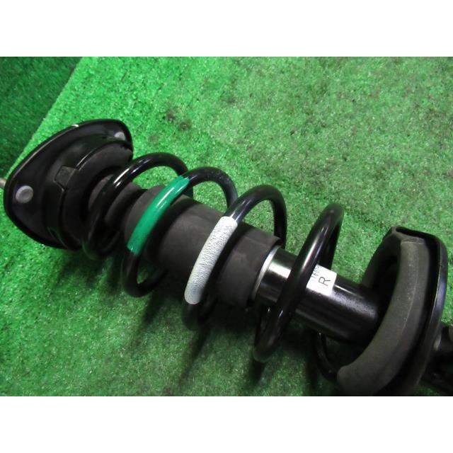 ステップワゴン DBA-RG1 右 フロント ストラット G NH624P ショウワ 51601-SLJ-J040-M1 220036 : 000022003650110 ...