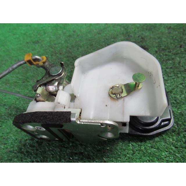 ライフ CBA-JB5 ドアロック ソレノイド F YR548 220124 : nippou5554ヤフーショップ - 通販 - Yahoo!ショッピング