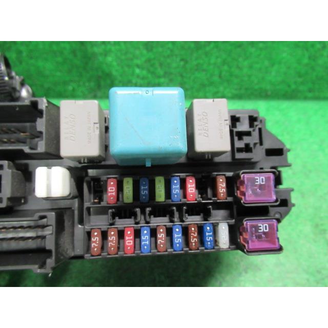 ムーヴ DBA-L175S ヒューズ ボックス X X06 ブラックマイカ SUMITOMO 89221-B205106 23031 : nippou5554ヤフーショップ - 通販 ...