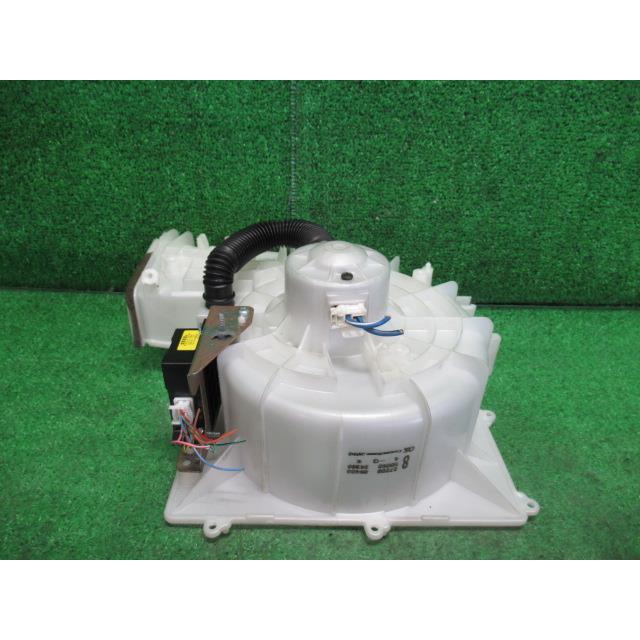 ブルーバードシルフィ UA-QG10 ヒーターブロアモーター 18VI-G AX5 ボルドーレッドパール 23261 : nippou5554ヤフーショップ - 通販 - Yahoo!ショッピング