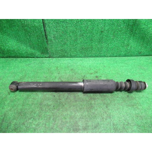 ライフ DBA-JB5 左リア ショック アブソーバー C YR546 バニラクレム ショウワ 52610-SFA-0440 23426 : nippou5554ヤフーショップ - 通販 ...