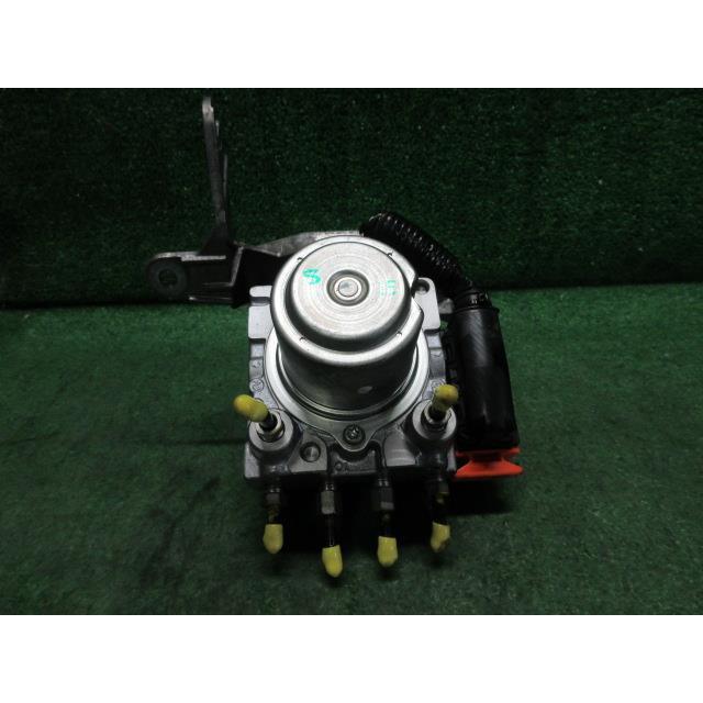 ステップワゴン DBA-RG1 ABSアクチュエーター G NH624P プレミアムホワイトパール S18A5 7442 240266 : nippou5554ヤフーショップ - 通販 ...