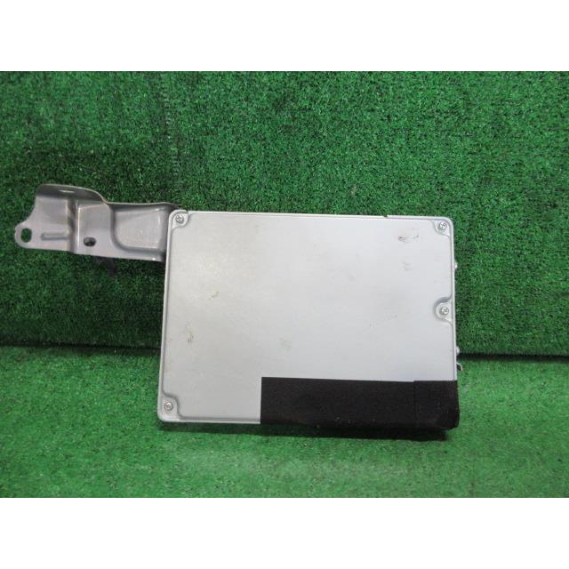 ヴォクシー DBA-AZR60G エンジン コンピューター Z煌 8人 1D2 グレー(M) FUJITSU TEN 212000-2780 240372 : nippou5554ヤフー ...