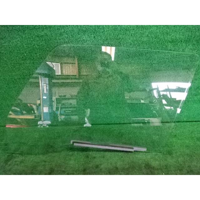 ミニキャブ M-U15T 左 フロント ドア ガラス 550 スーパーデラックス W61 ホワイト 5706A373 200139 : 001598819713230 : nippou5554 ...